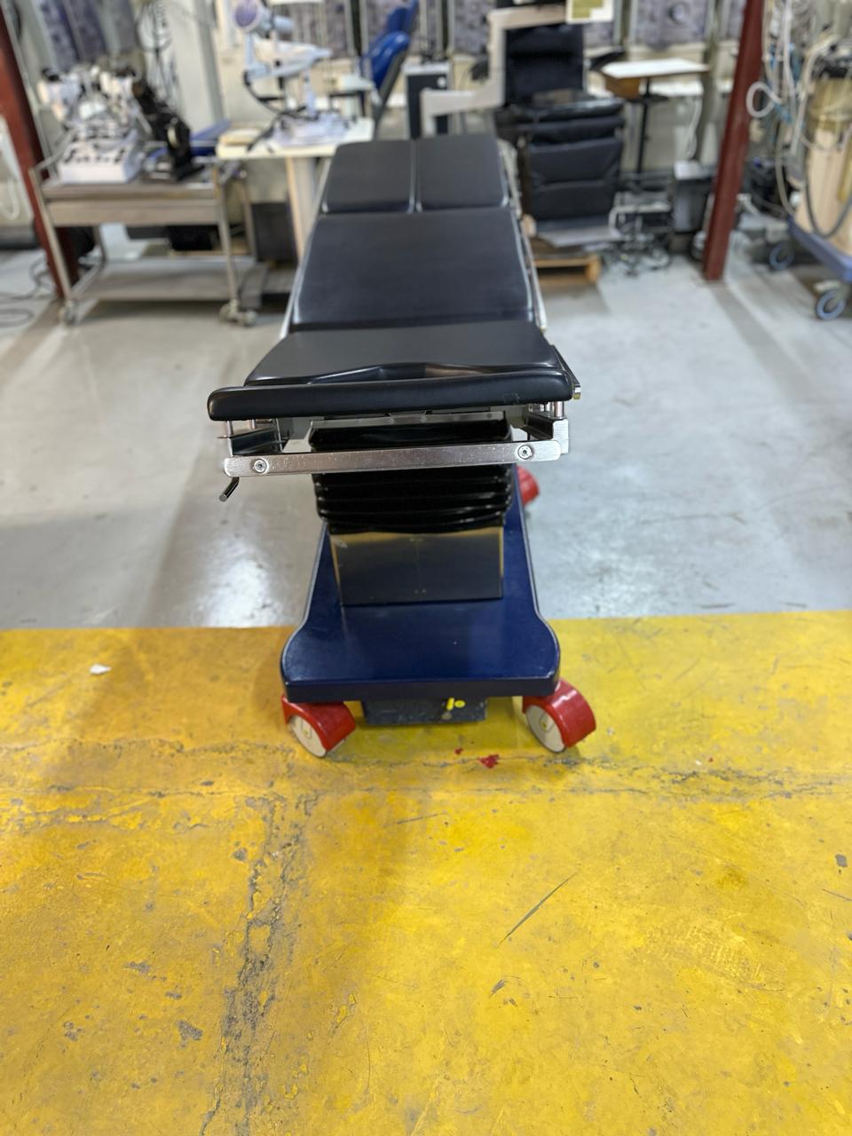 Manual/Hydrolic OT Table → Medicrelove